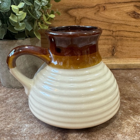 Accents | Vintage Brown And Cream No Spill Pottery Travel Mug Captains ...